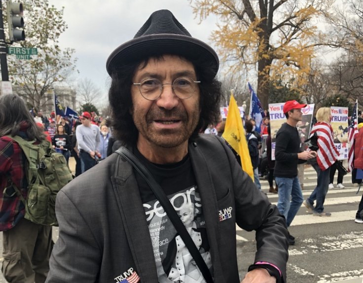 Vincent Fusca: El Mito de JFK Jr. y el QAnon - Plaza Chimalhuacan